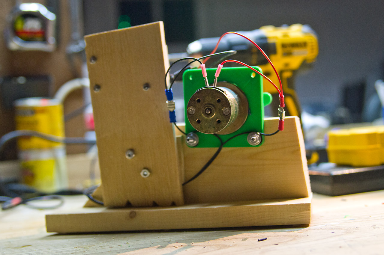 A (not quite) Useless Machine – RasterWeb!