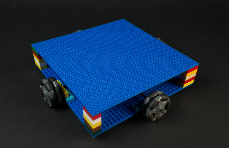 Omni Wheel Robot (LEGO Build) – RasterWeb!